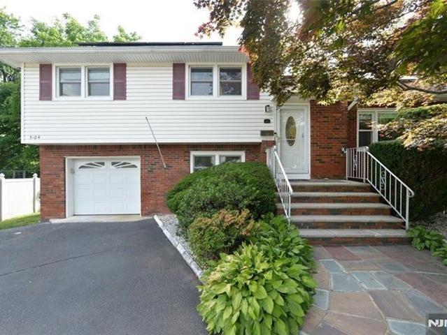 5 04 3rd St, Fair Lawn, NJ 07410