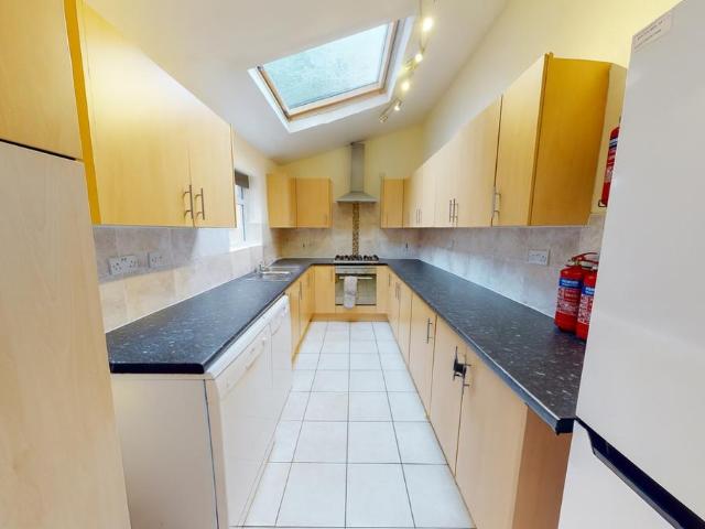 5 117 Rothesay Avenue, Nottingham 5 bed terraced house to rent £2,708 pcm £625 pw