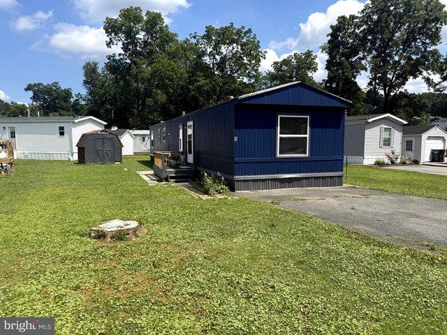 5 1st St, York, PA 17406