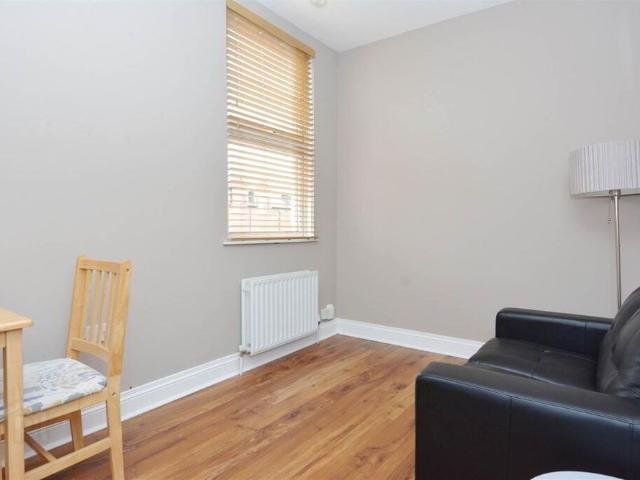 5, 41 Cromwell Road, Belfast, BT7 1JX