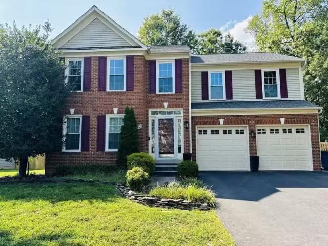 $5,600 4 Bedroom 4.5 Bathroom in Desirable Tysons Corner 20.
