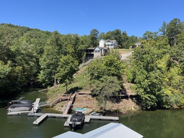 5 6 Light Pointe Cove, Savannah, TN 38372 | MLS #10192 | Compass