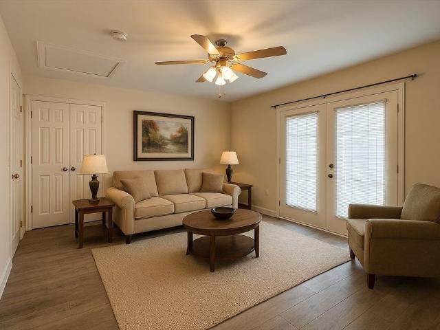 5 7 Concord Ct Unit 10, Ashland, US, MA