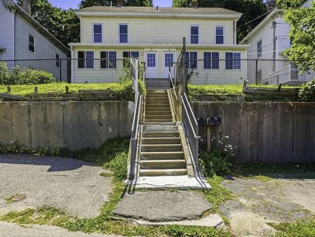 5 7 Oak St, Clinton, MA 01510