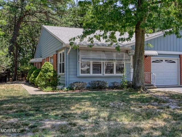 5A Buckskin Ct, Whiting, NJ 08759