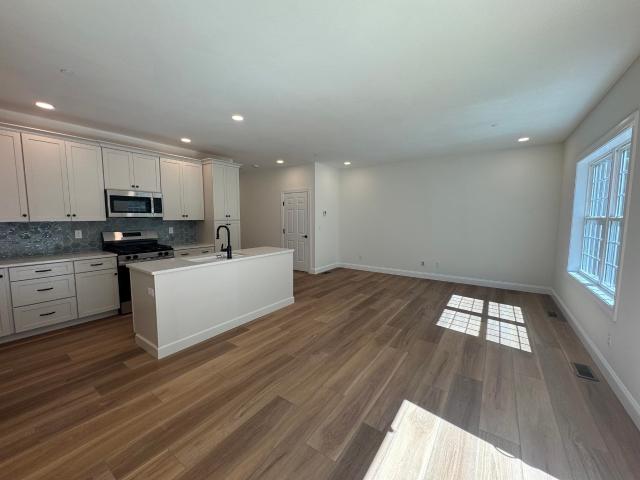 5A Dearborn Circle