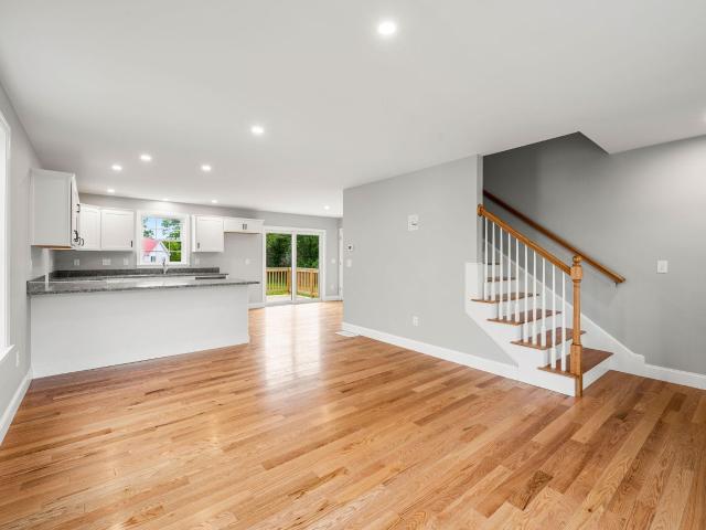 5B Violette Drive
