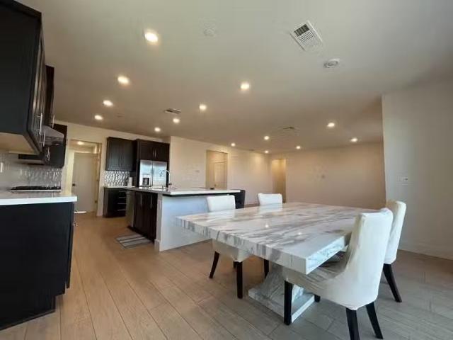 5bd 3.5 Tracy Hills 3611 Singh Ln