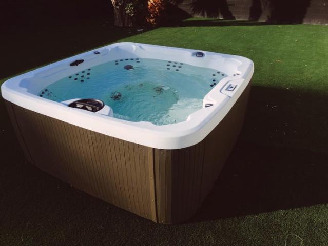 5BR Co Living | Hot Tub & Gym | DTLV | Sept 1