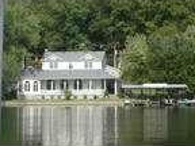 5br Beautiful 5 bedroom 4.5 bath lake home for rent at Lake of the Ozarks
