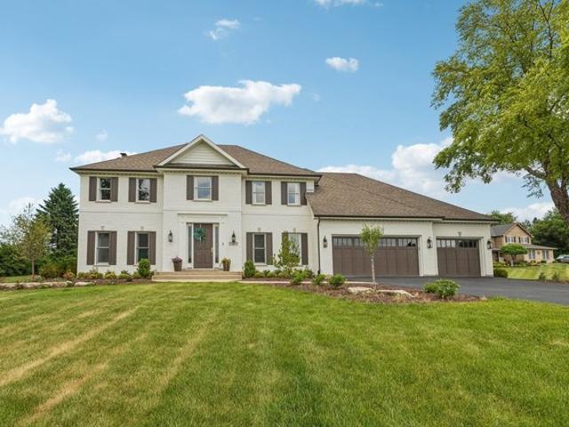 5N619 Farrier Point Ln, Saint Charles, IL 60175