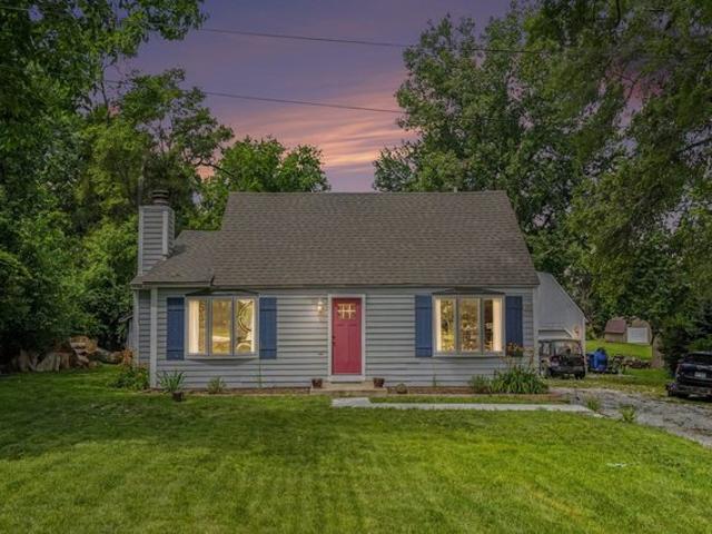 5S254 Radcliff Rd, Naperville, IL 60563