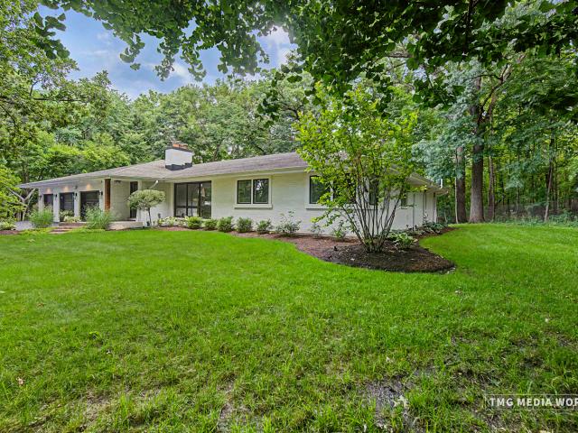 5S637 Vest Avenue