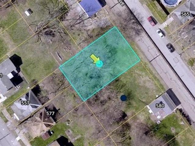 5th Ave, Freedom, PA 15042