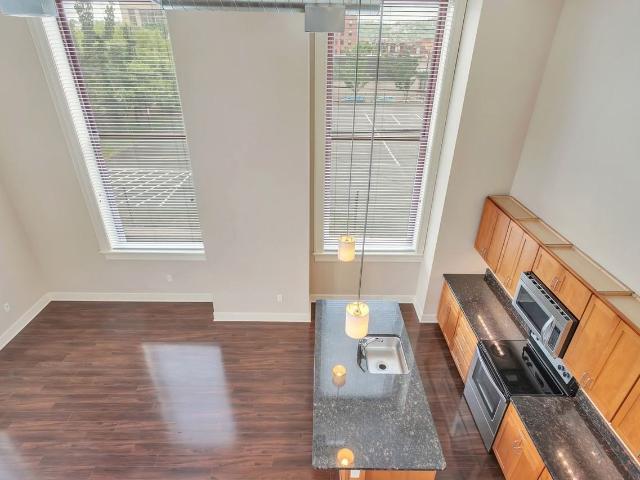 5th Avenue School Lofts 1 Bedroom Apartment for Rent at 1800 5th Ave, Pittsburgh, PA 15219 Bluff