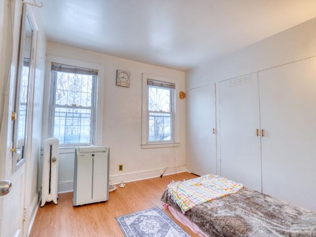 63 10 Saunders Street | Compass