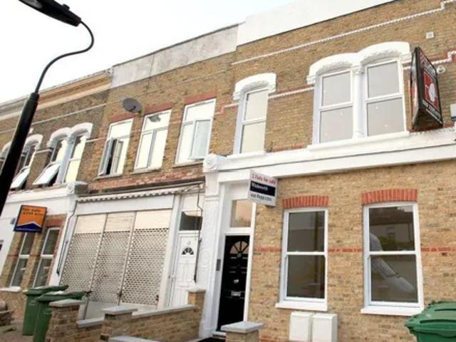 63 Upland Road, London, SE22 9EF, United Kingdom | 3 bed house for rent #168086310 | Rentberry