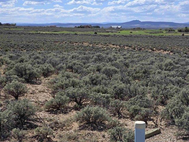 63 Vista Del Ocaso Rd, Ranchos de Taos, NM 87557