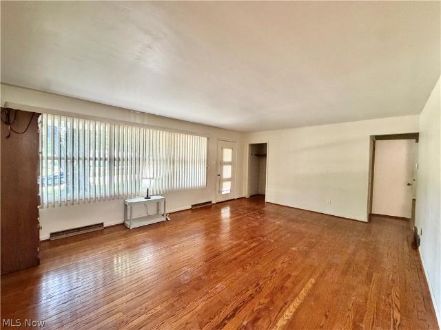 63 W Nineth St. Street