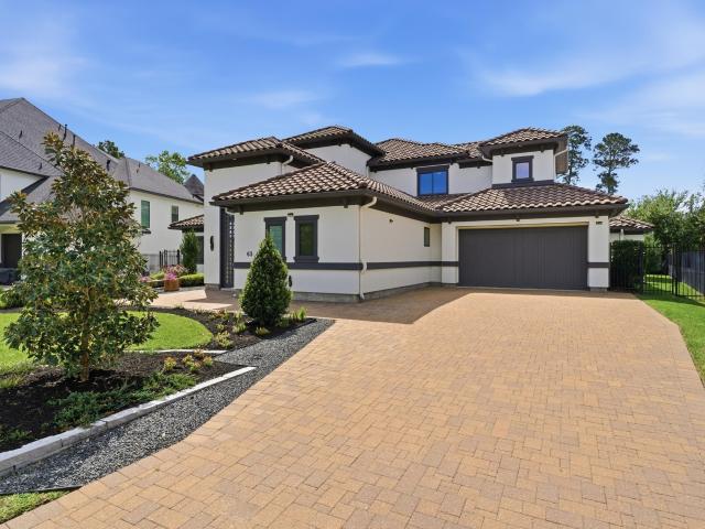 63 W Loftwood Circle
