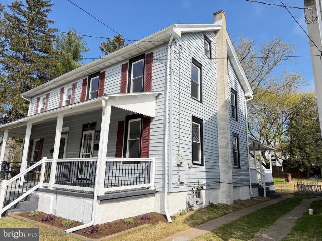 63 W Slokom Avenue