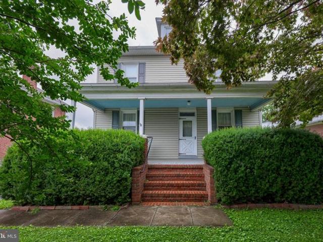 63 W Willow Rd, Willow Street, PA 17584