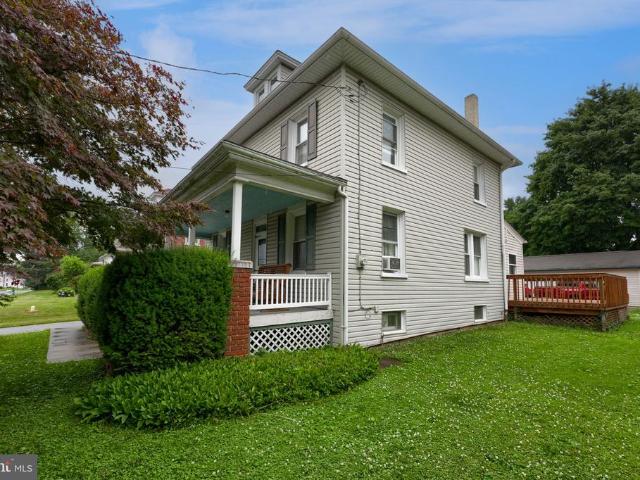 63 W Willow Road