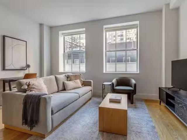 63 Wall St, Financial District 1 Bedroom 1 Bath
