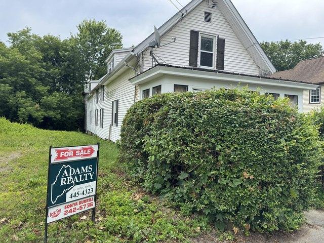 63 Washington St, Augusta, ME 04330