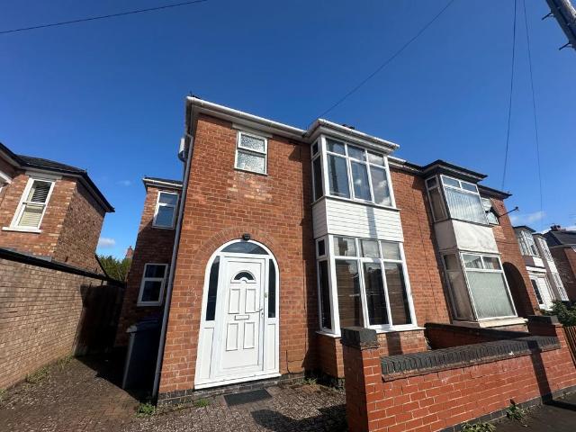 63 Wathen Road, CV32 5UY 6 bed semi detached house to rent £2,970 pcm £685 pw