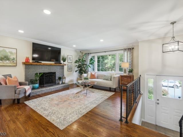 63 Whitney Dr