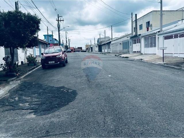 63 Área Útil Apartamento Alugar, 2 Dormitórios localizado em Rua Mario Antunes Dos Santos, 140, Jardim Santa Helena, Salto de Pirapora, São Paulo, 18162884 | Brasil