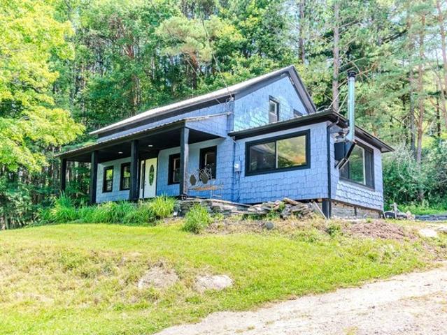 63 Cape Rd, Youngsville, NY 12791