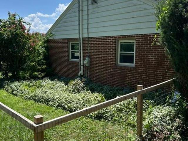 63 Charlestown Road