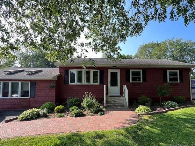 63 Chestnut Dr, Colchester, CT 06415