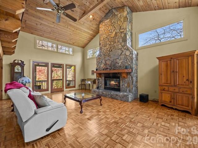 63 Chestnut Forest Rd, Fairview, NC 28730