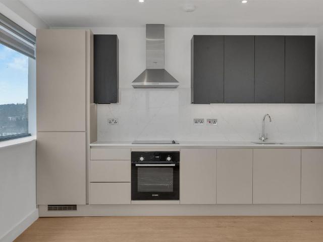 63 Croydon Road, London SE20, 2 bed flat to rent, £1,800 pcm | PrimeLocation