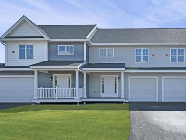 63 Crestview Way, Raymond, NH 03077