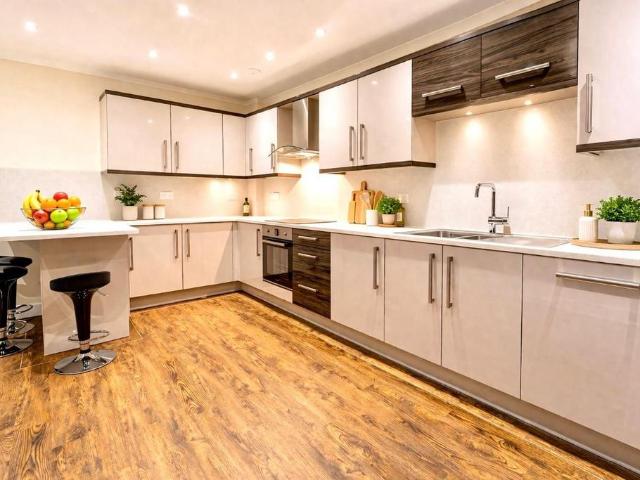 63 Ecco 3 bed apartment to rent £1,586 pcm £366 pw
