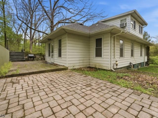 63 Highland Ave