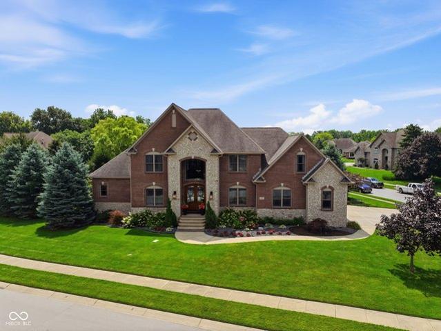 63 Hollaway Blvd, Brownsburg, IN 46112