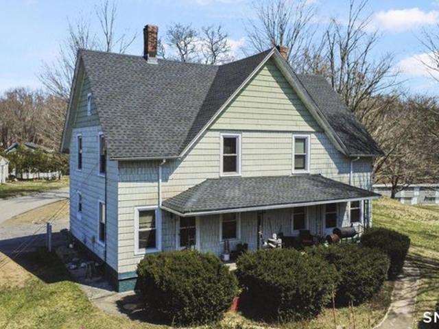 63 Hunters Rd, Norwich, CT 06360