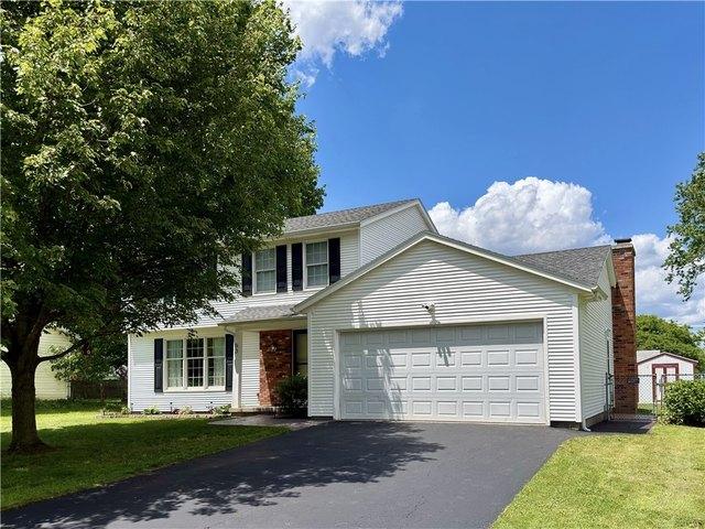 63 Kimbrook Dr, Rochester, NY 14612