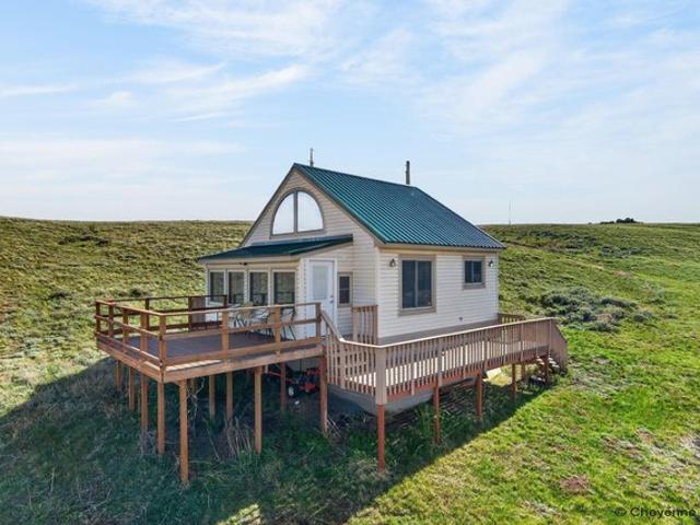 63 Klondike Rd, Buford, WY 82052