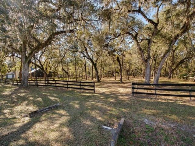 63 Lake Wood Cir, Ocala, FL 34482