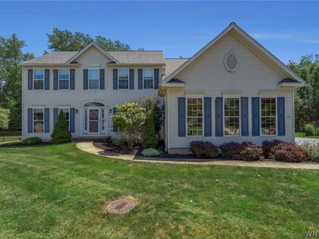 63 Levin Ln, East Amherst, NY 14051