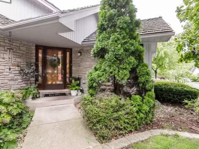 63 Malibu Ct, Burr Ridge, IL 60527 MLS 12121794