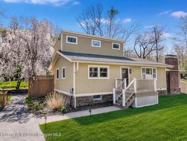 63 Mount Airy Rd, Saugerties, NY 12477