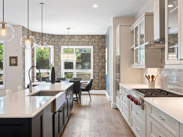 63 N Magnolia Way