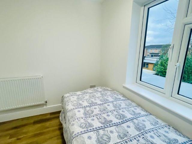 63 North Hyde Road, Hayes UB3, Room to rent, £950 pcm | PrimeLocation